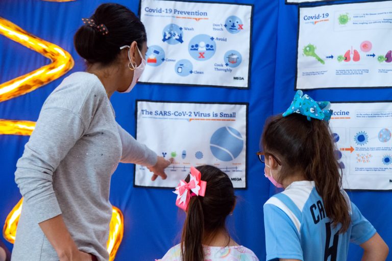 mega covid-19™ | Medical Inflatables